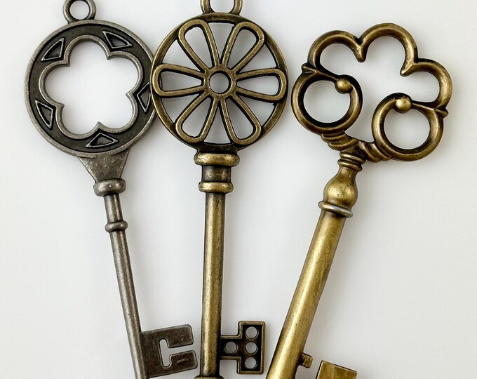 XL Fancy Skeleton Key Pendant/focal/home Decor, Over 4" Double-sided ...