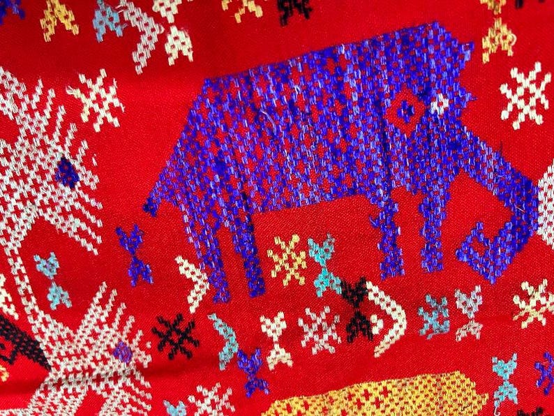 Rare Traditional Red Laostai Daeng Door Curtain (paa Kang) Animal ...