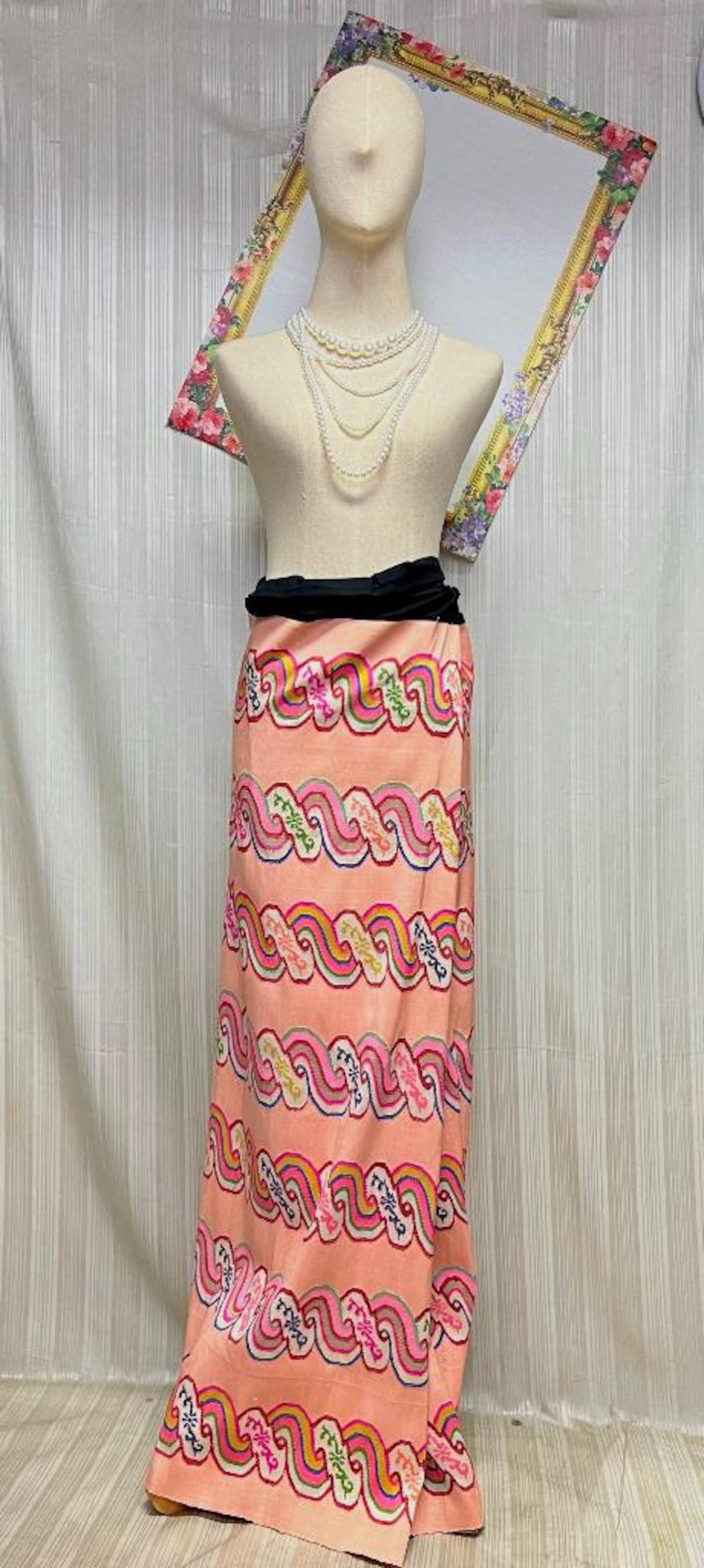 Pink Burmese Luntaya Acheik Longyi Ethnic Wrap Tube Skirt Silk Textile ...