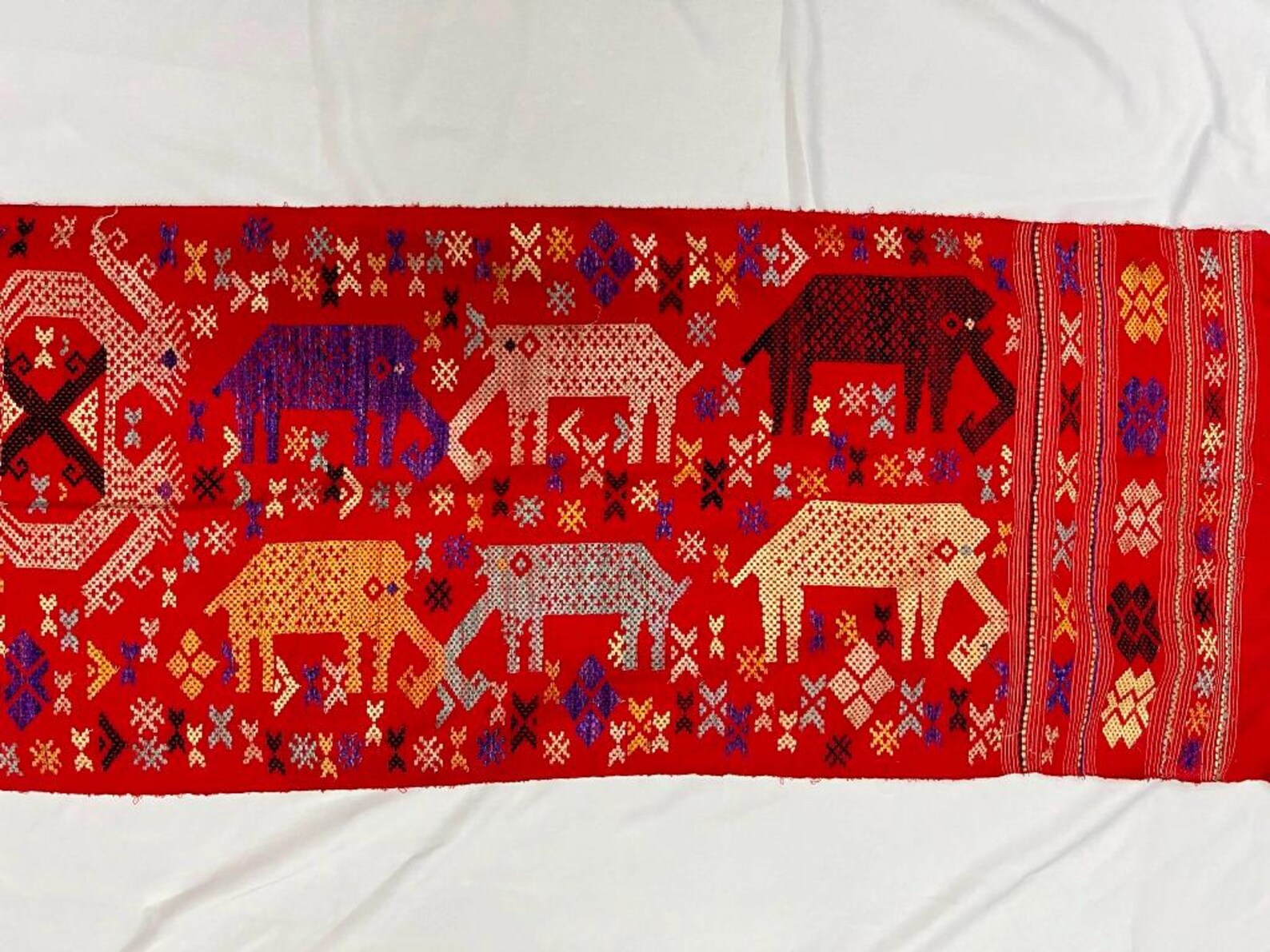 Rare Traditional Red Laostai Daeng Door Curtain (paa Kang) Animal ...
