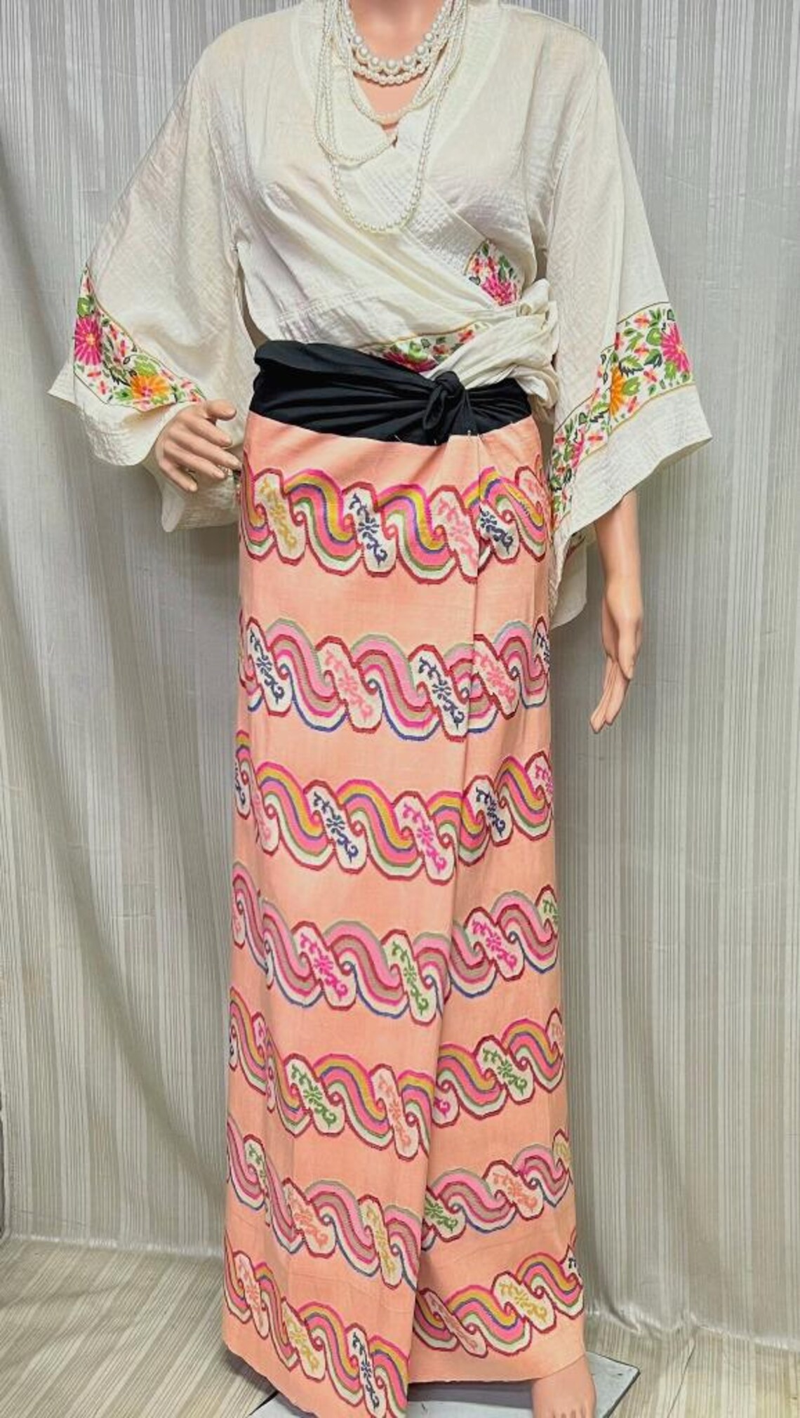 Pink Burmese Luntaya Acheik Longyi Ethnic Wrap Tube Skirt Silk Textile ...