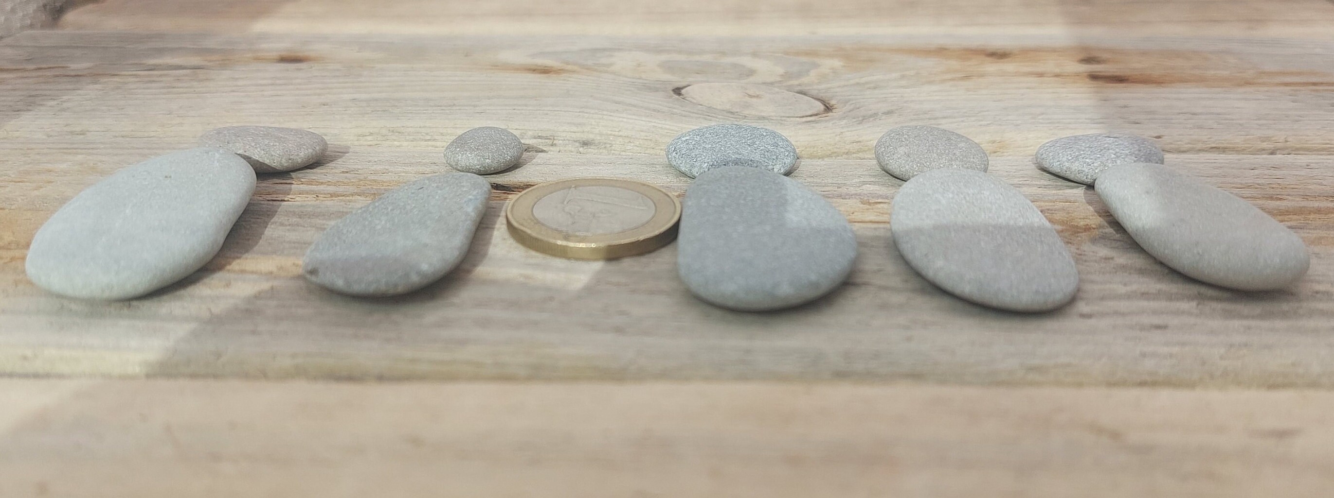 Set of SMALL Pebble Figurine, Elongated and Round Pebbles for Crafts ...