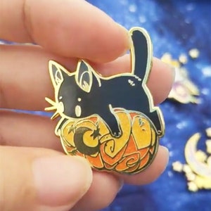 Pumpkin Cat (castor) - Hard Enamel Pin | Gold Plated | Cute Gift | Pin ...