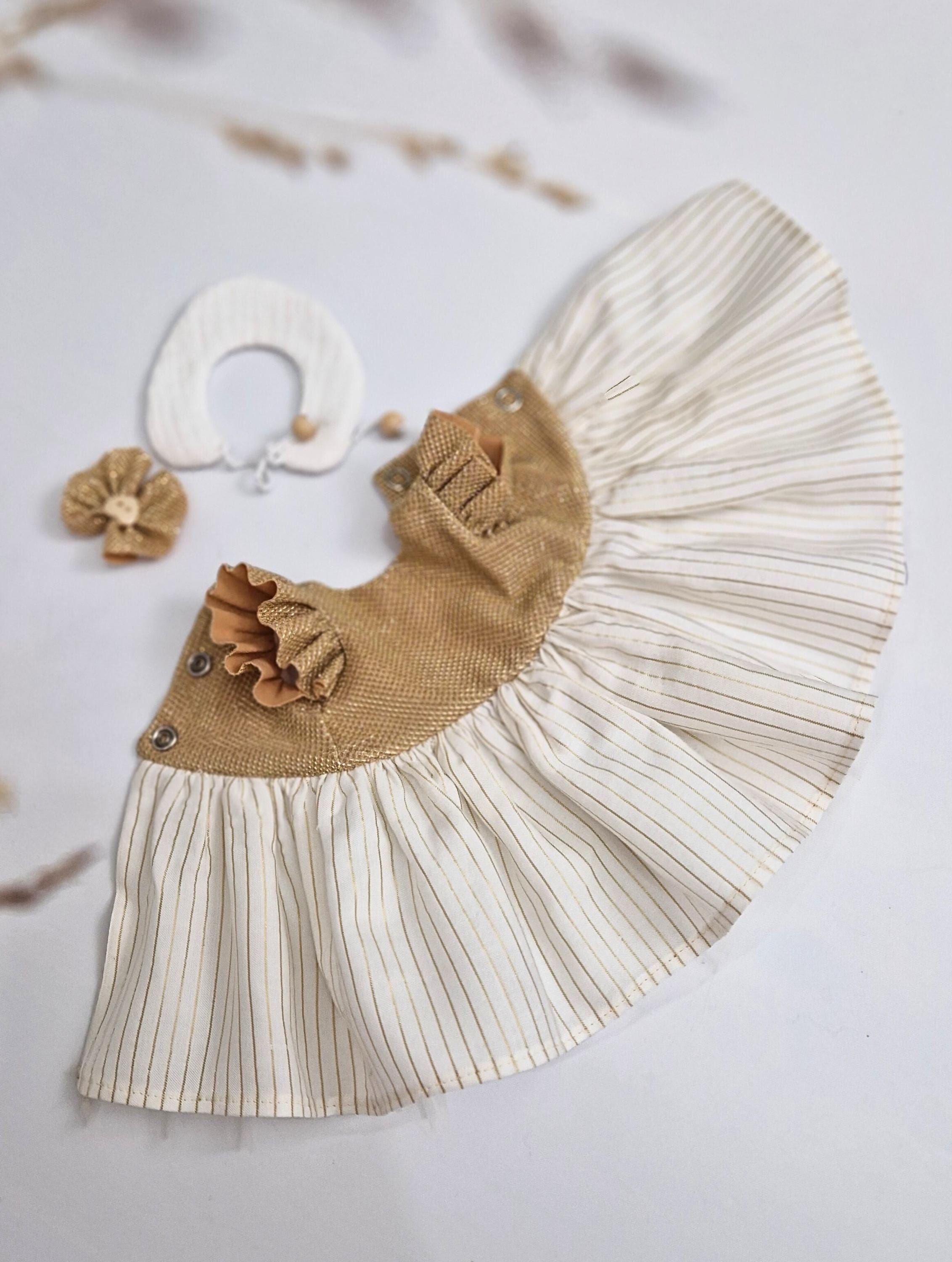 Fashionable Attire for DIY Toy Animals Like Foxes, Cats, and Bunnies ...