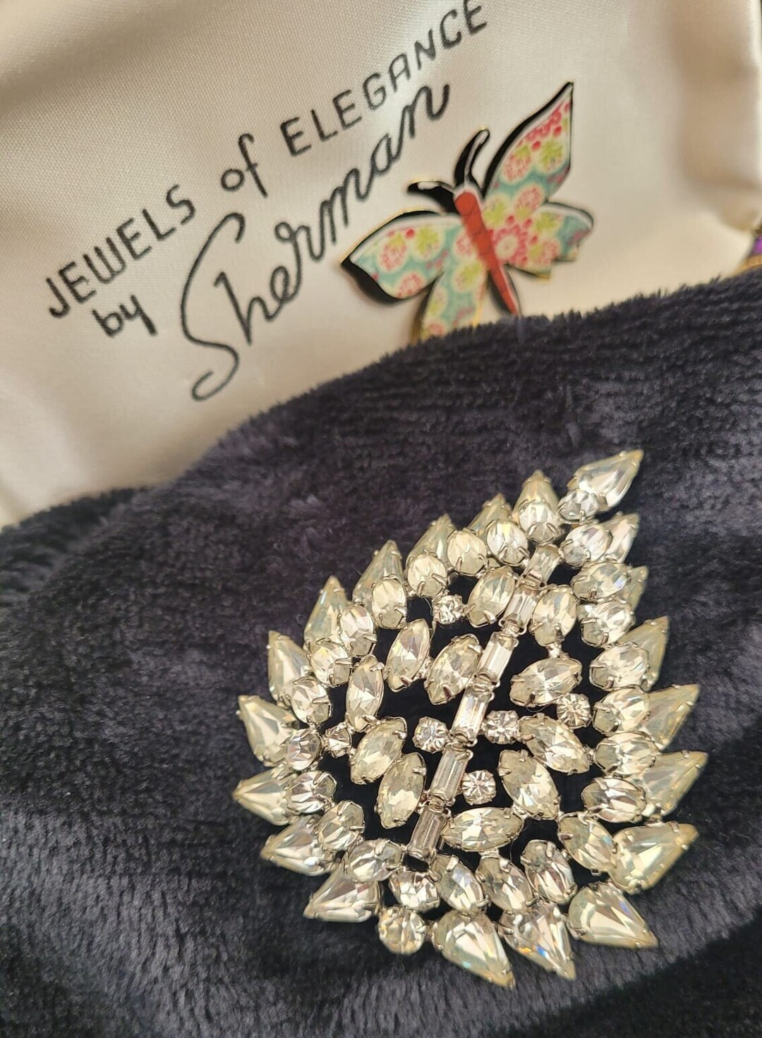 Gorgeous Vintage Signed Sherman Leaf Shaped Brooch With Multi Style ...