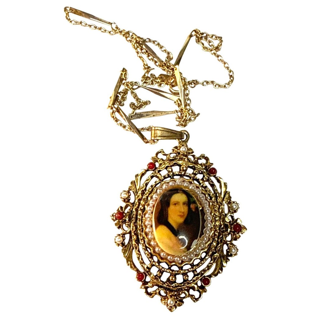 Vintage ART Arthur Pepper Cameo Portrait Pendant Necklace Gold Tone ...