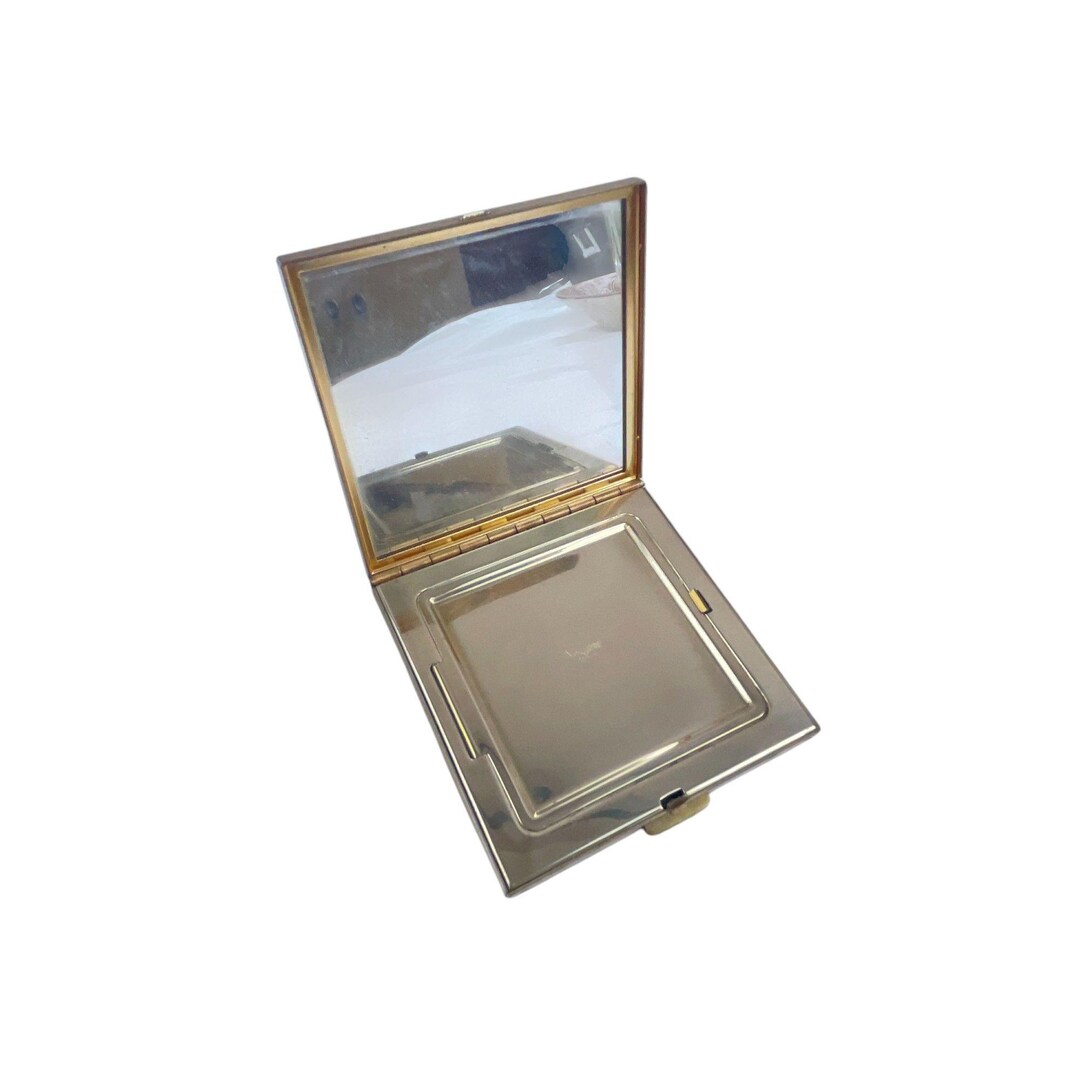 Vintage Volupte 1940s Powder Compact Gold-tone Square Powder Compact ...