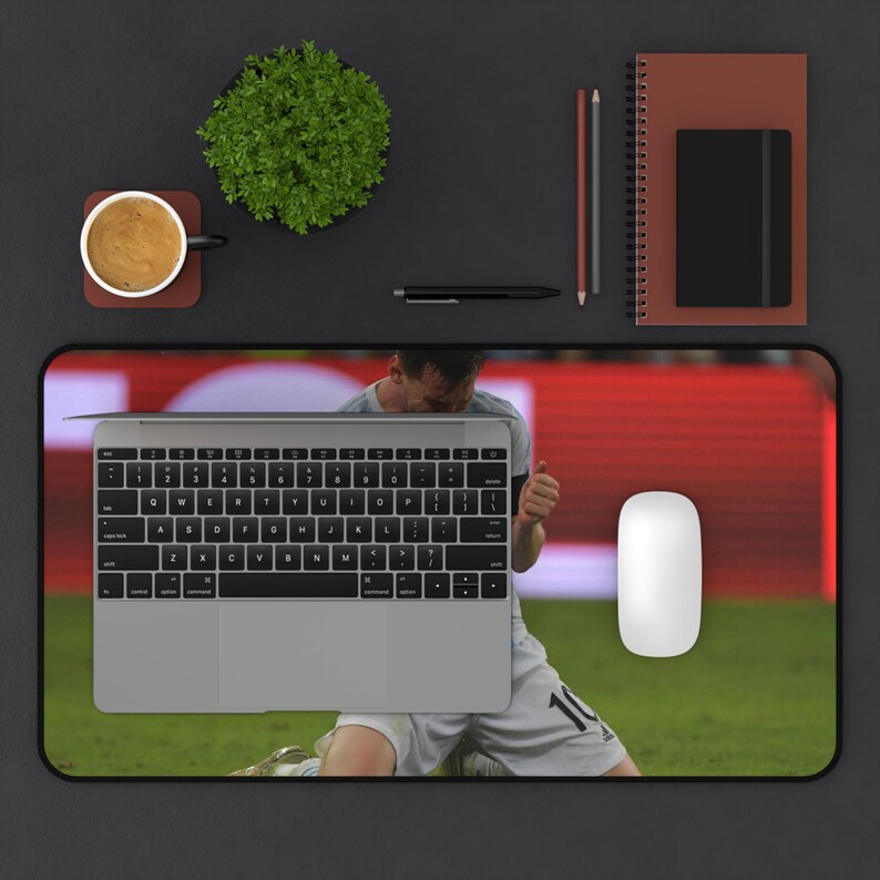 Lionel Messi Gamers Computer Laptop Desk Mat / High Resolution / Mouse ...