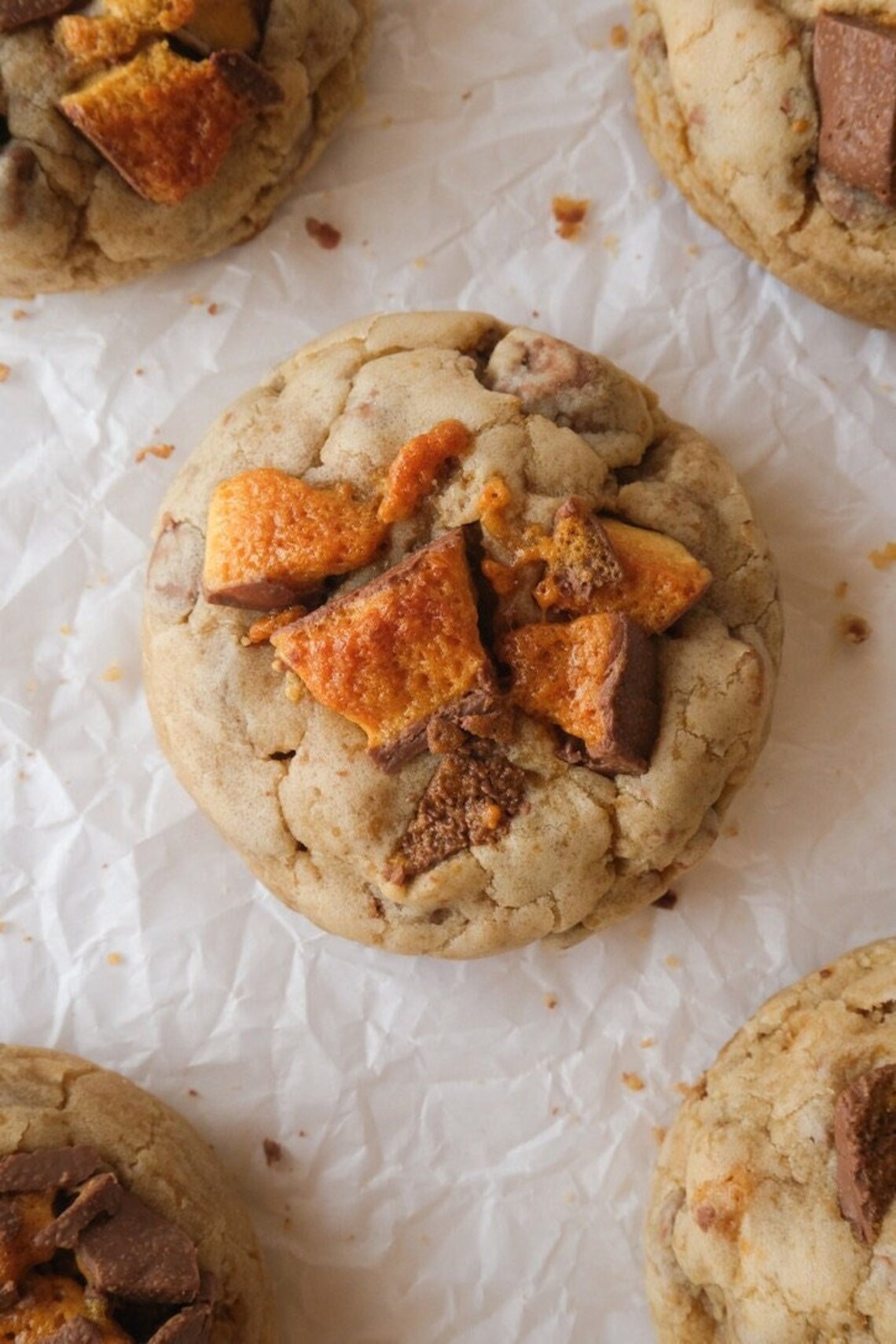 Golden Honeycomb Cookies Recipe | Giant Chunky Honeycomb Cookies ...