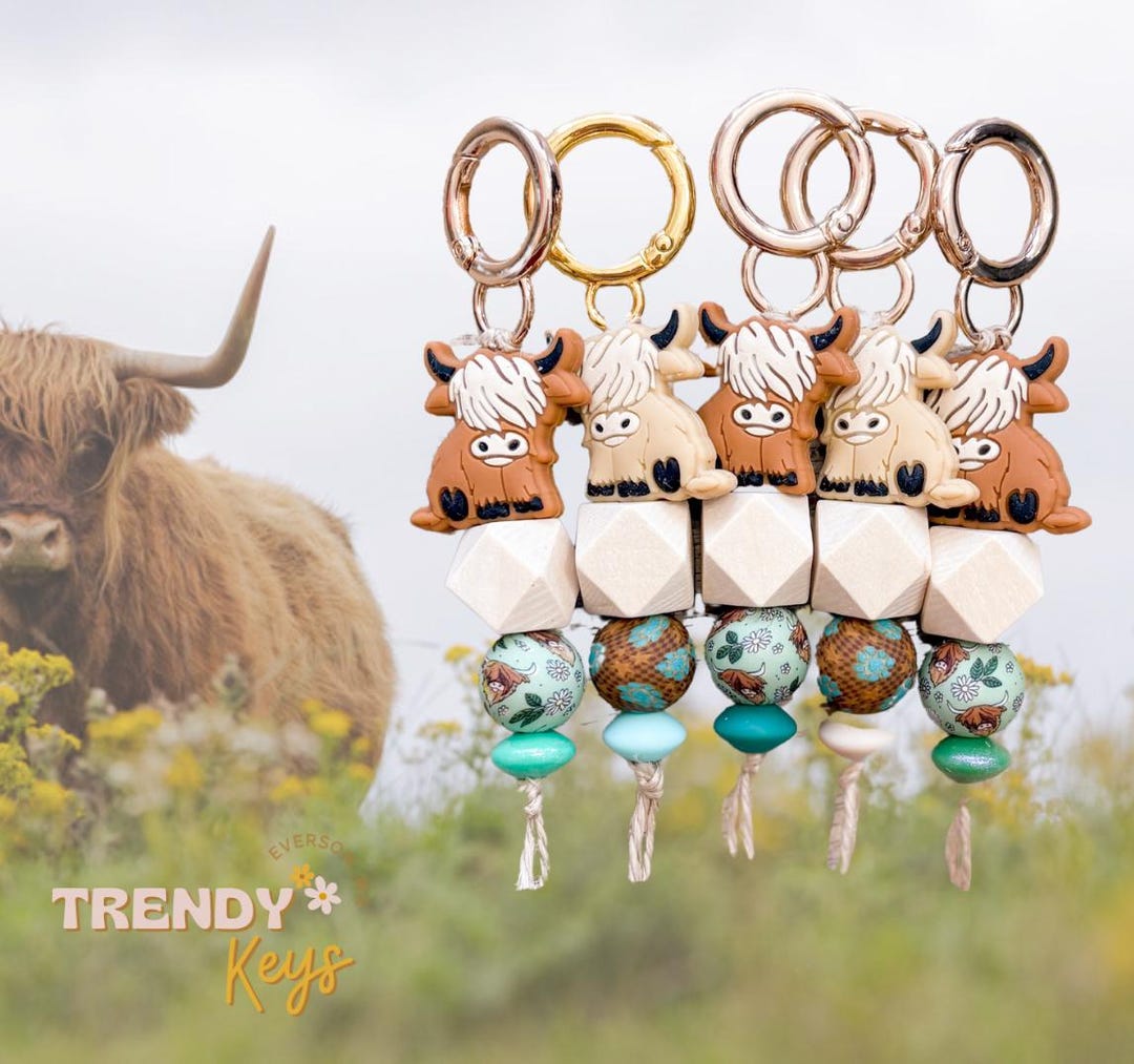 Highland Cow Bag Charm Keychains - Etsy