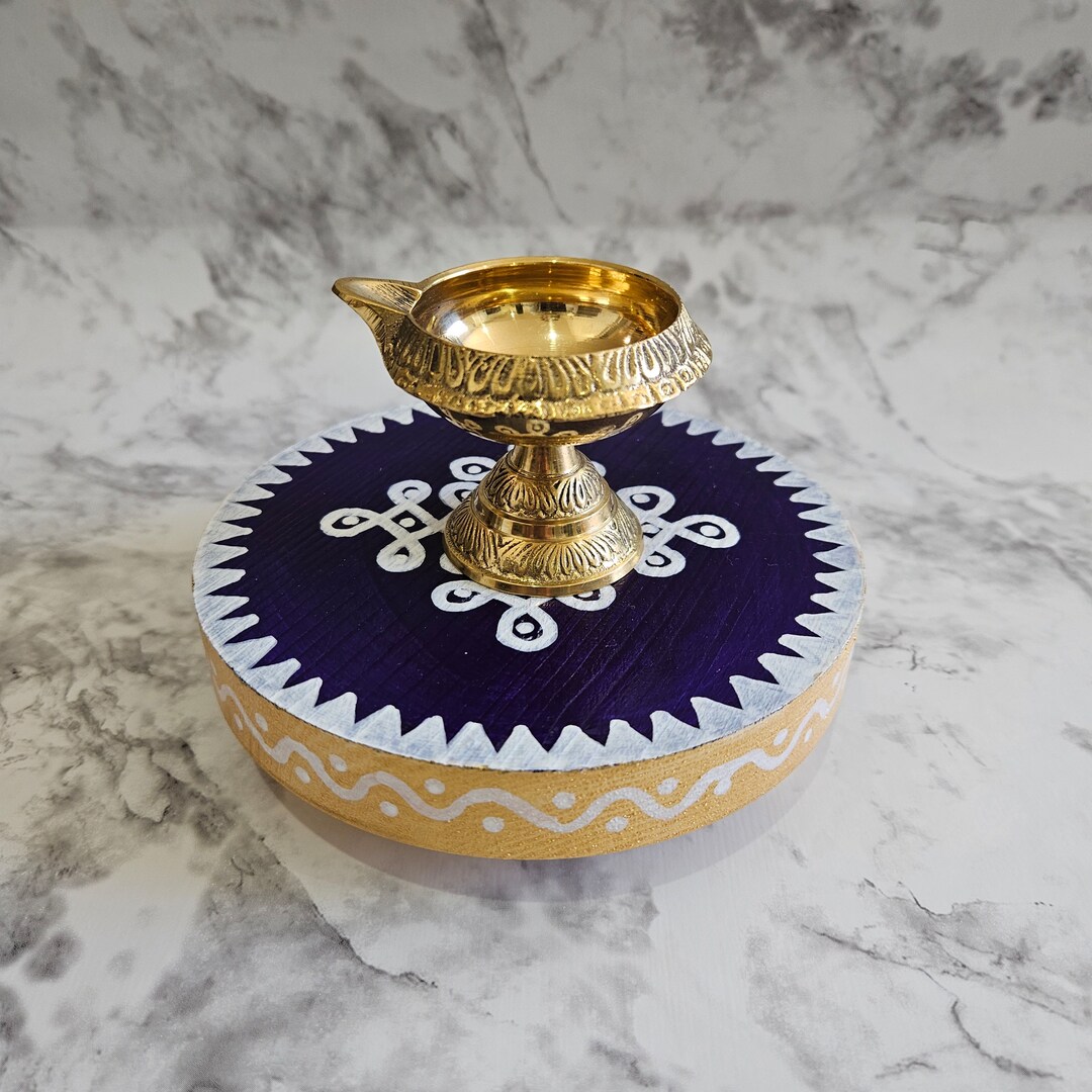 Circle Manai Diya Stand Idol Stand wooden Stool Peeta - Etsy