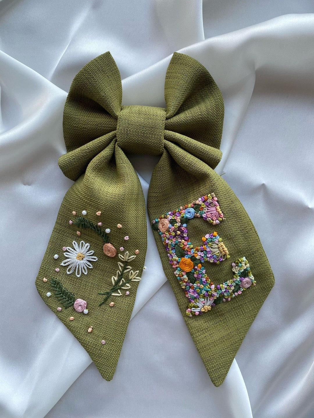 Custom Name and Flower Initial Hand Embroidered,hand Embroidered Bow ...