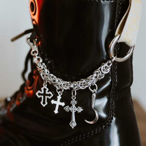 Gothic Boot - Etsy