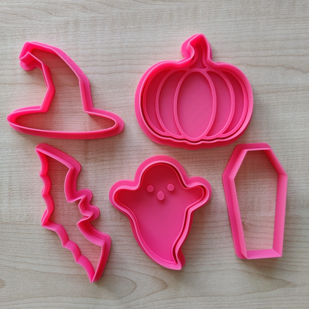 Halloween Cookie Cutter Set- Ghost, Bat, Coffin, Pumpkin and Witch Hat ...