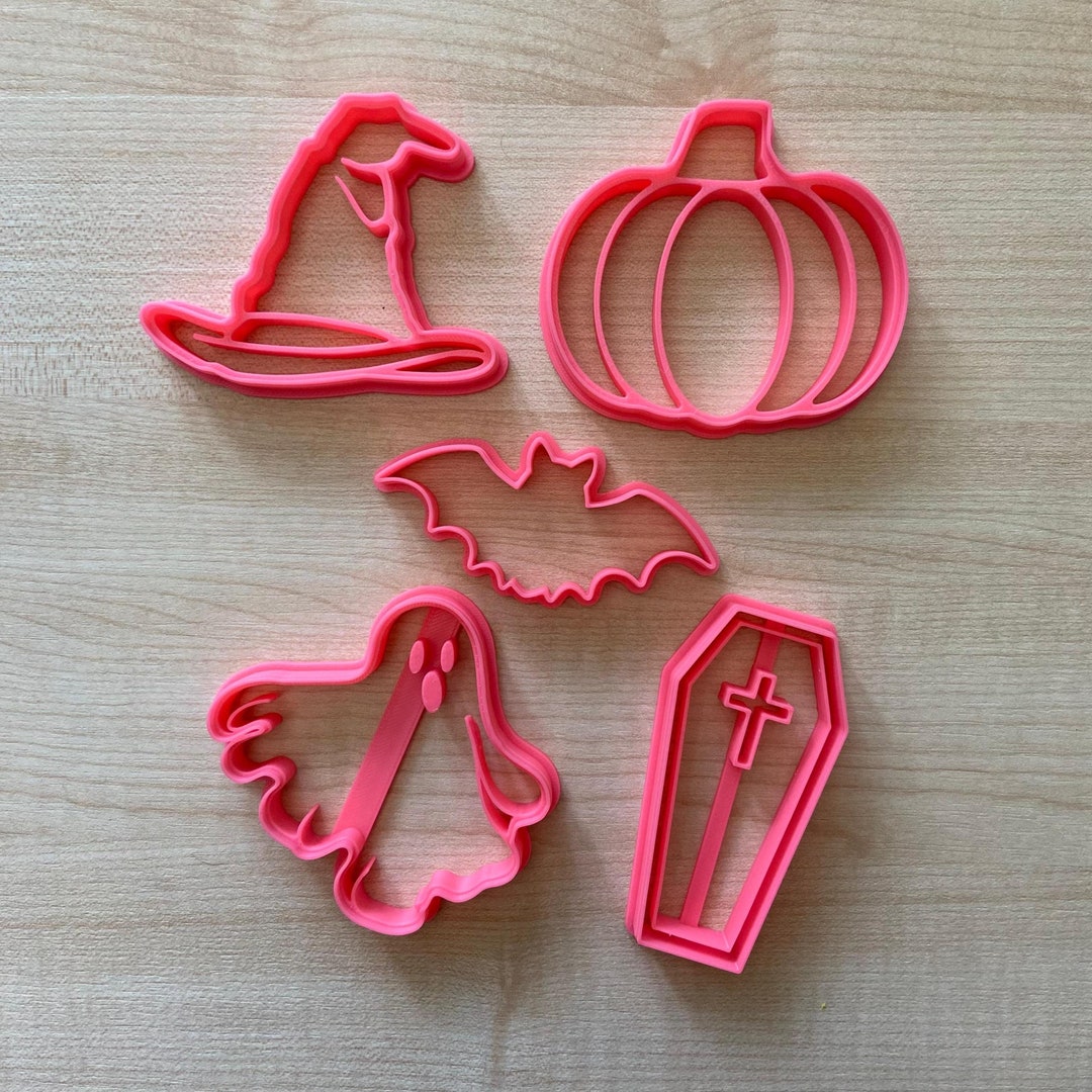 Halloween Cookie Cutter Set- Witch Hat, Pumpkin, Bat, Ghost and Coffin ...