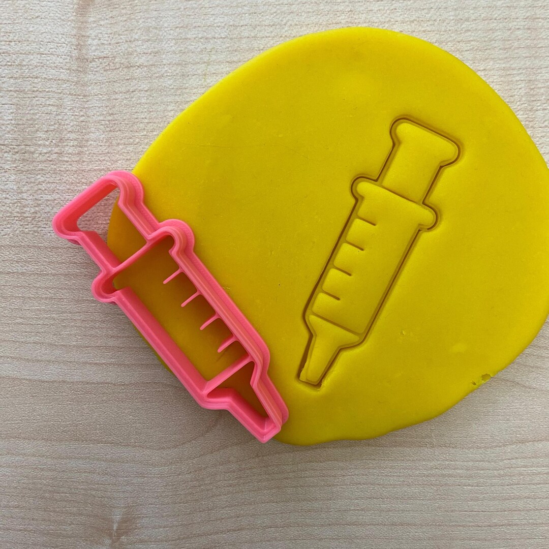Syringe Cookie Cutter, Gift for Nursing Student Nurse Practitioners ...