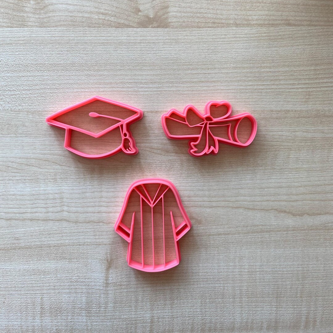 Graduation Cookie Cutter Set- Cap, Diploma and Graduation Gown - Etsy