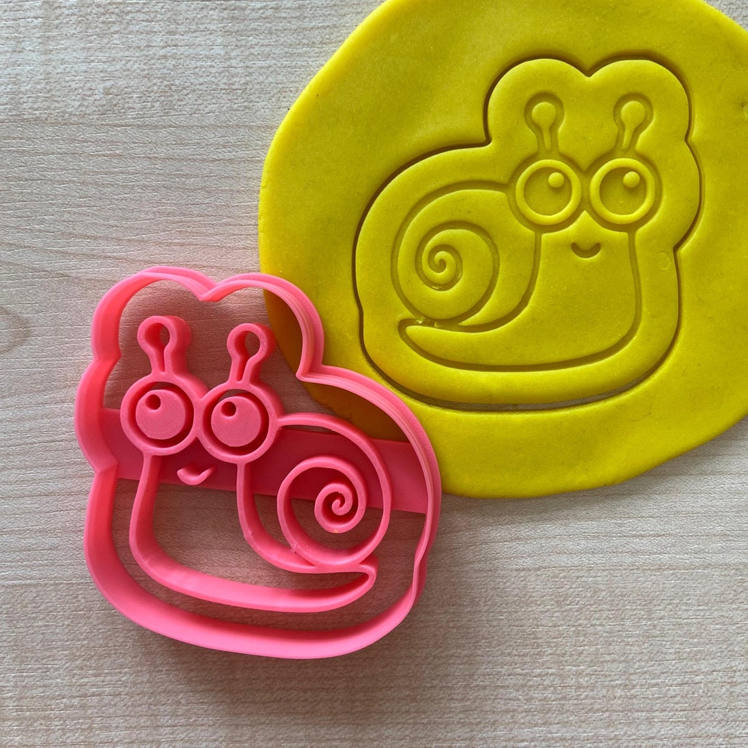 Cute Snail Cookie Cutter, Worm Slug Land Garden Grass Shell Home Cookie ...