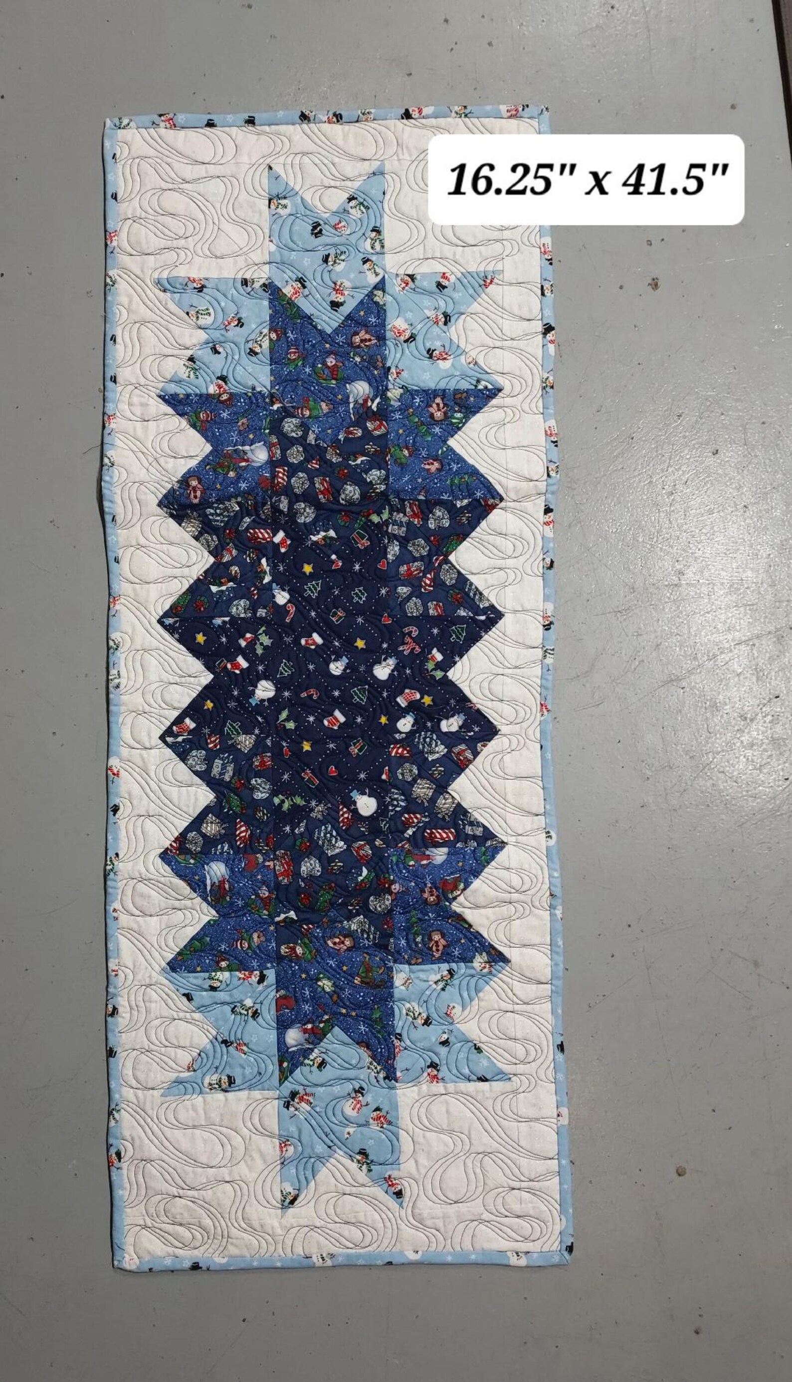 Oh My Snowflakes Table Runner - Etsy