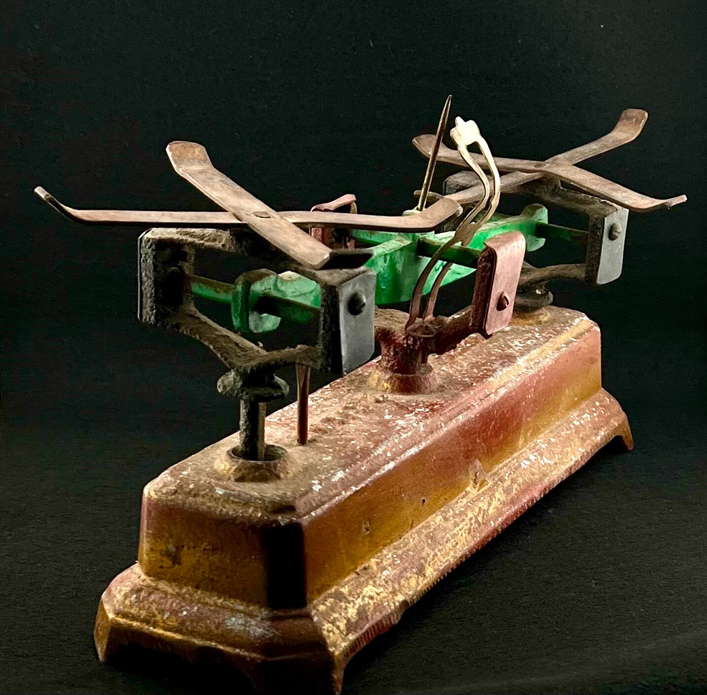 Antique FORCE 2 KILOG Cast Iron Balance Scale - Etsy