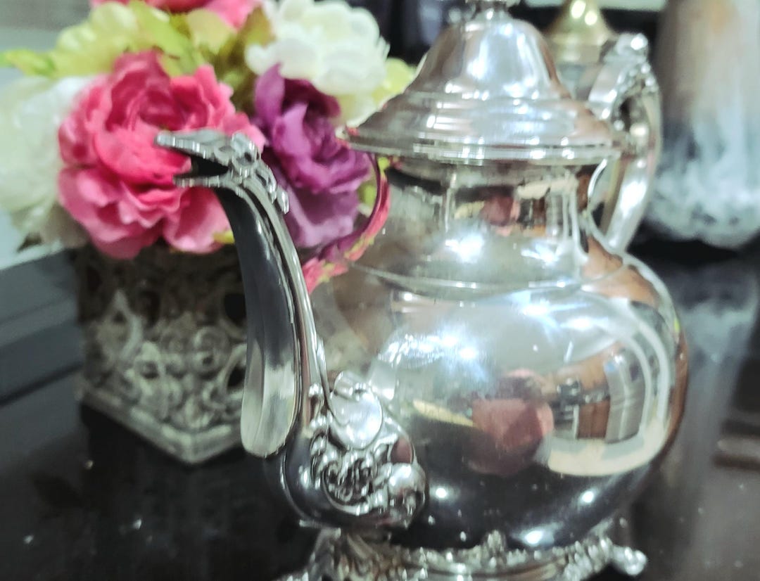 Vintage Oneida Silver Plated Teapot - Etsy