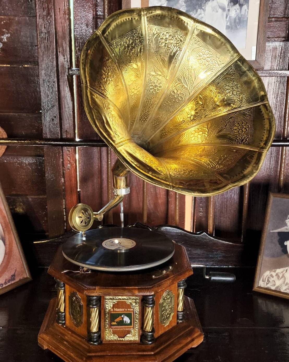 Antique Gramophone, Fully Functional Working Phonograph, Win-up Record ...