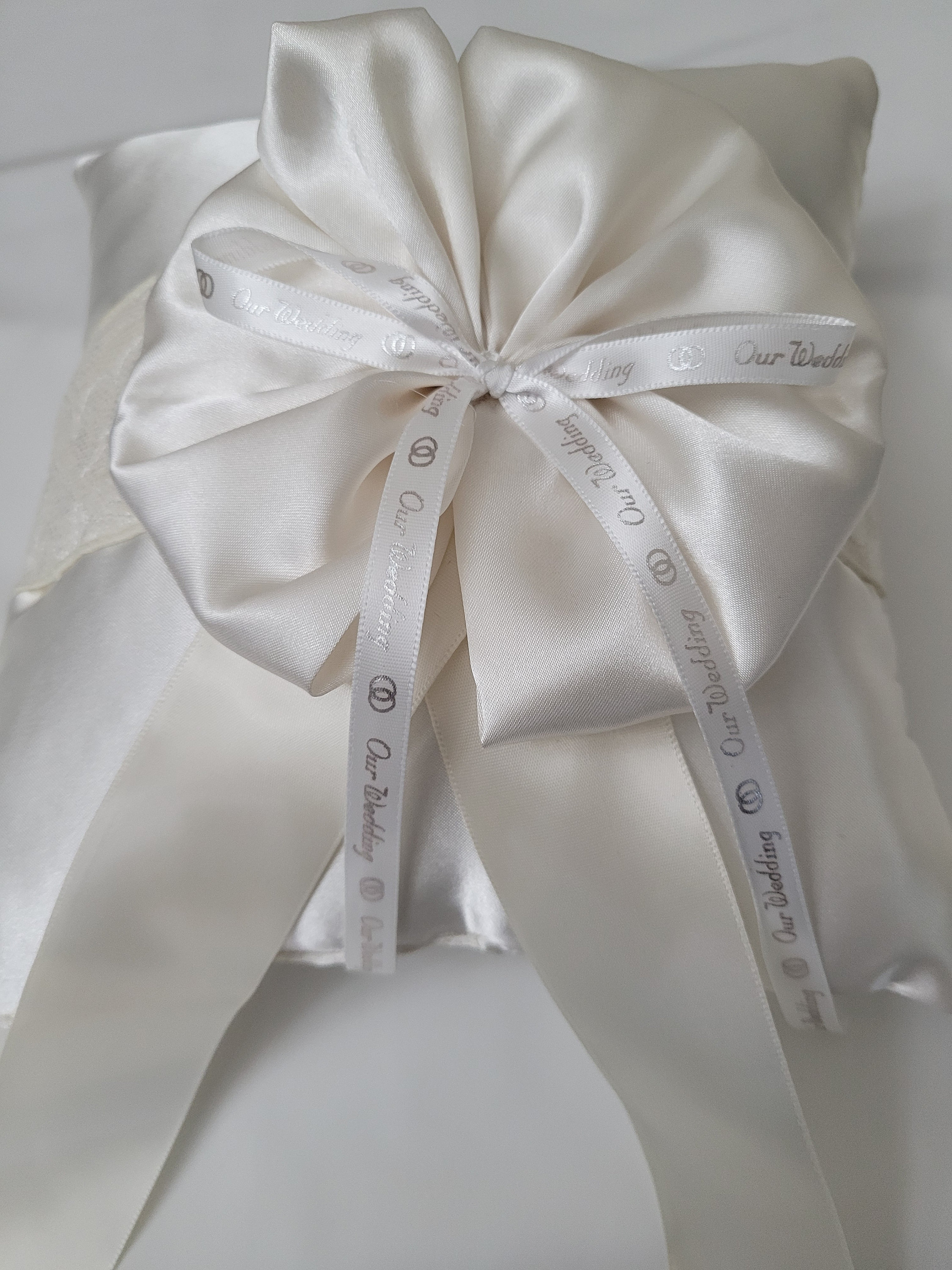 Fashionable Flower Girl's Basket & Ring Cushion - Etsy