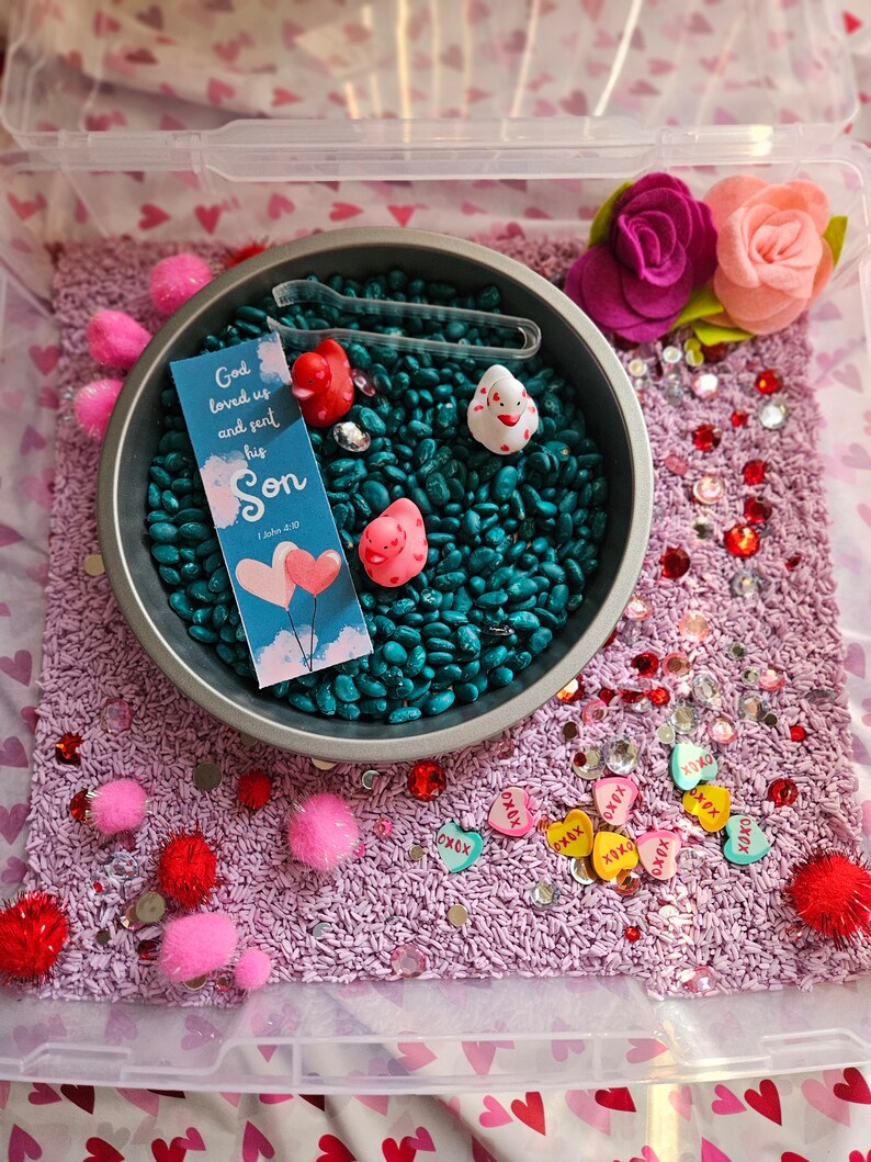 Valentine’s Day Sensory Bin, Montessori Loose Parts, Preschool Sensory ...