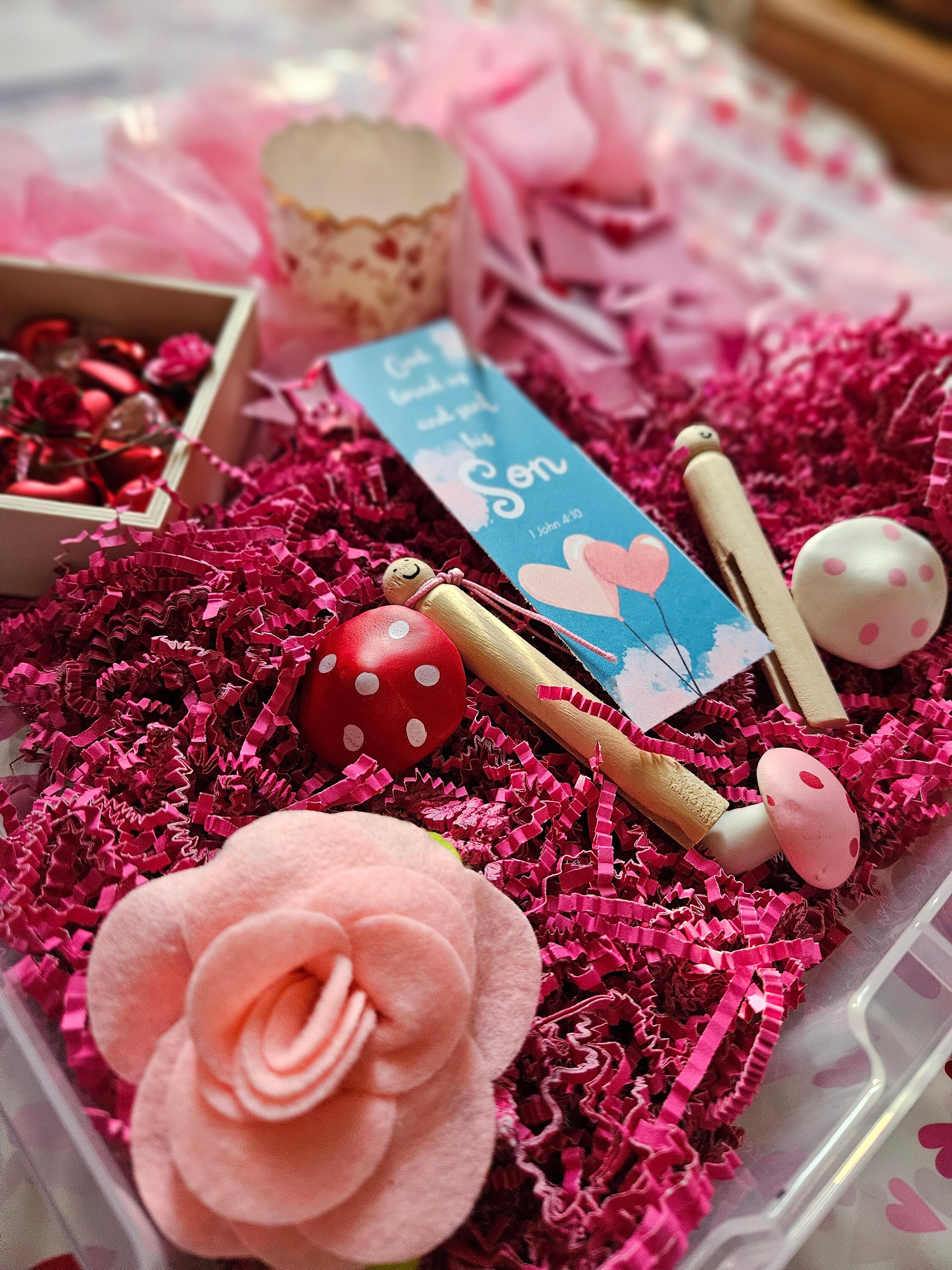 Valentines Day Sensory Bin, Montessori Loose Parts, Preschool Sensory ...