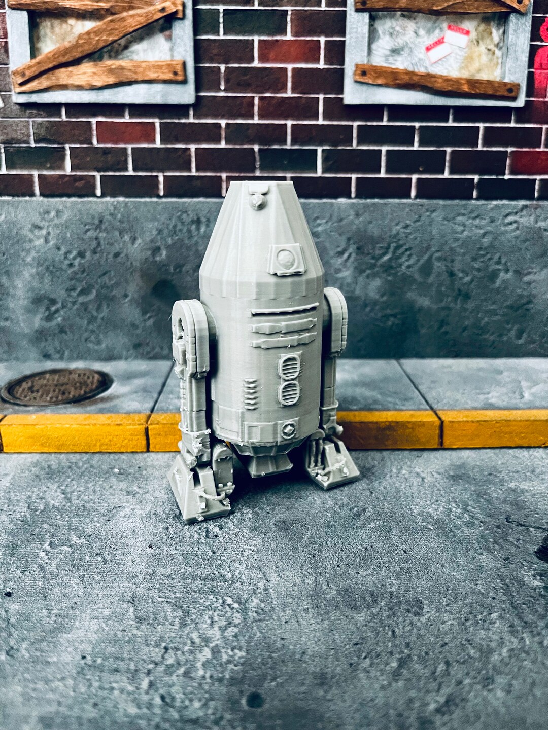 Star Wars 1:12 R4 Droid - Etsy UK