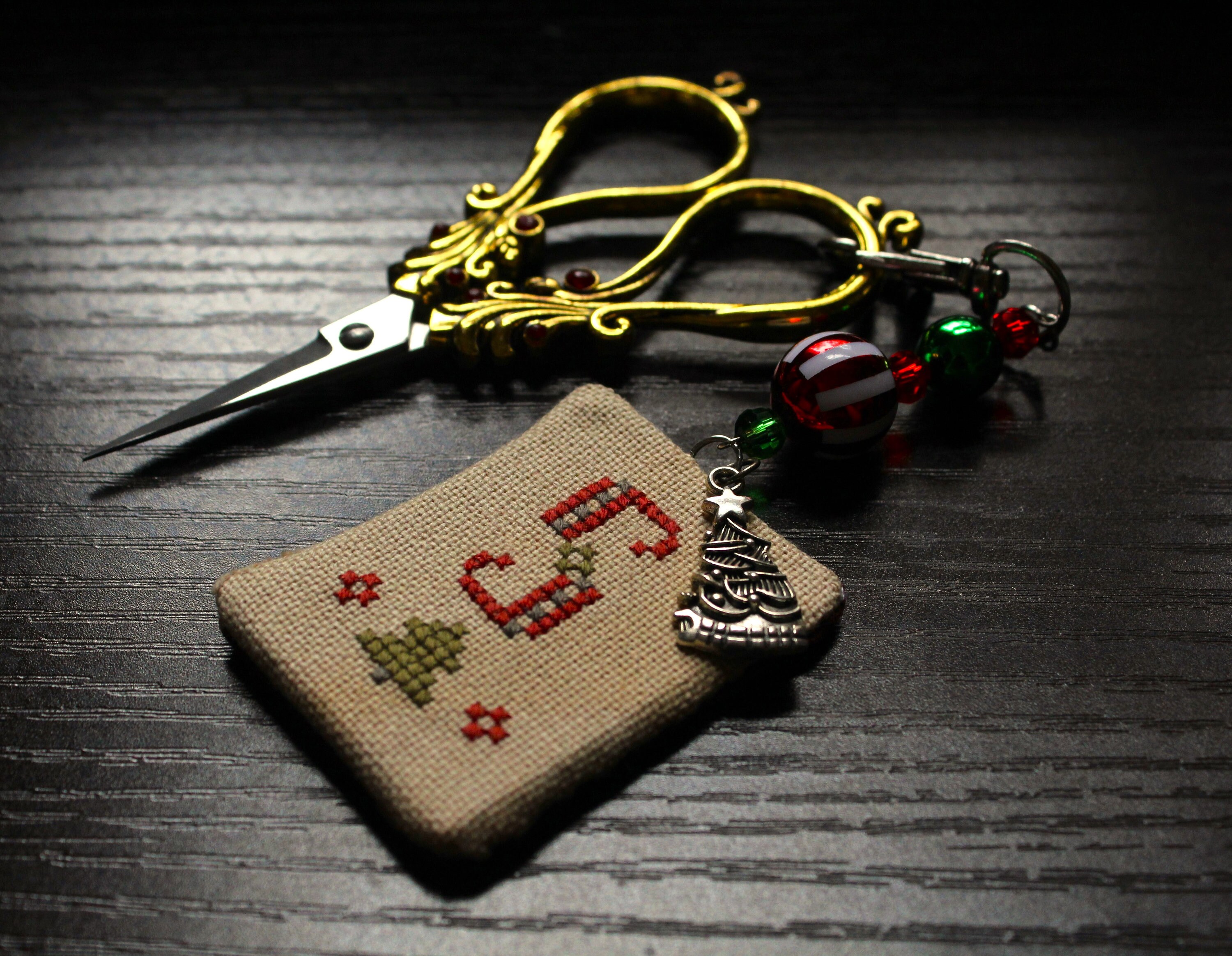 Christmas and Scissor Fob Pattern Plus 2 Bonus Charts / PDF / Instant ...