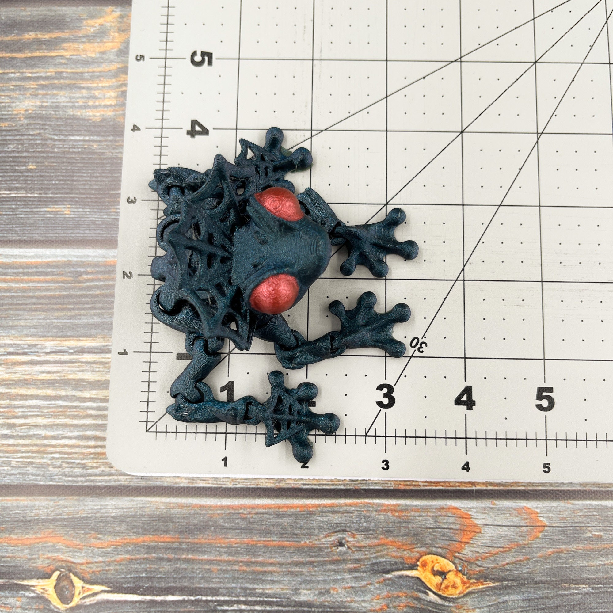 Count Frogula Articulated 3D Printed Fidget Figure - Etsy