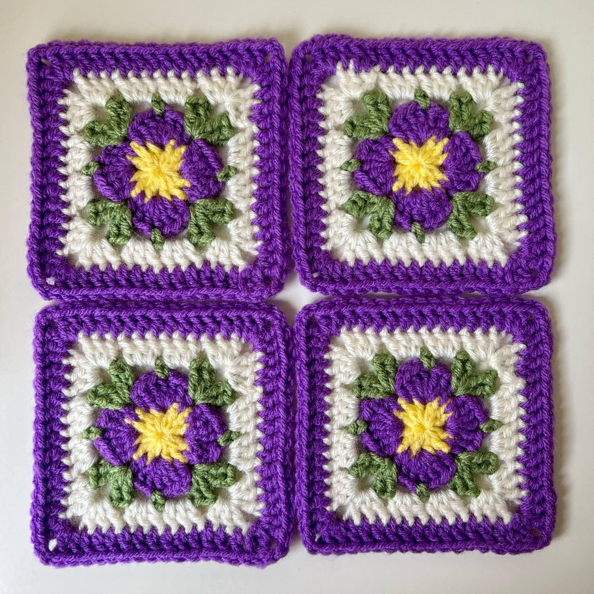 Violet Granny Square Crochet Pattern: Easy Flower Motif for Blankets ...