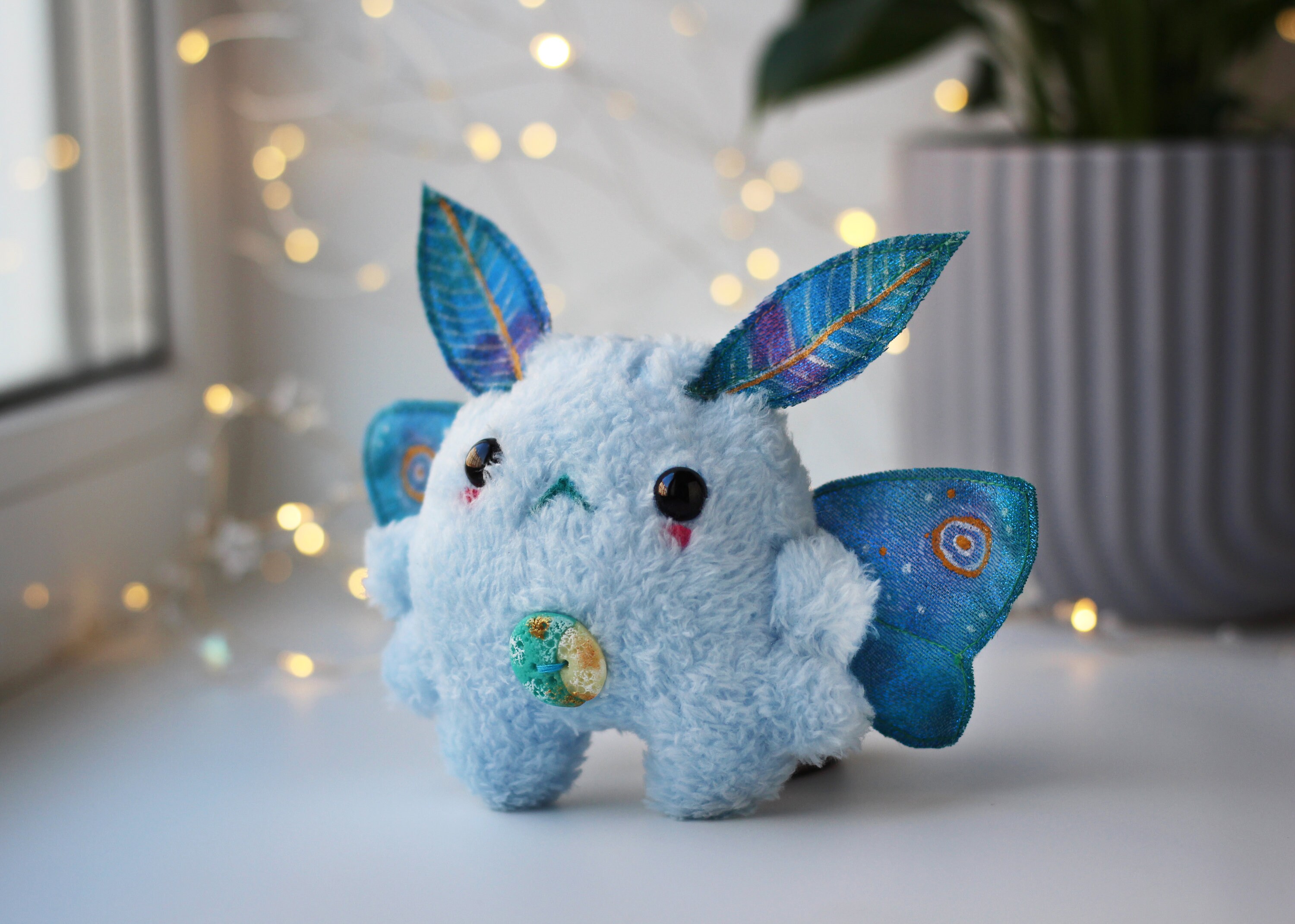 Plush Moth Toy , Cute Fluffy Moon Moth Doll for Keychain , Glowing ...
