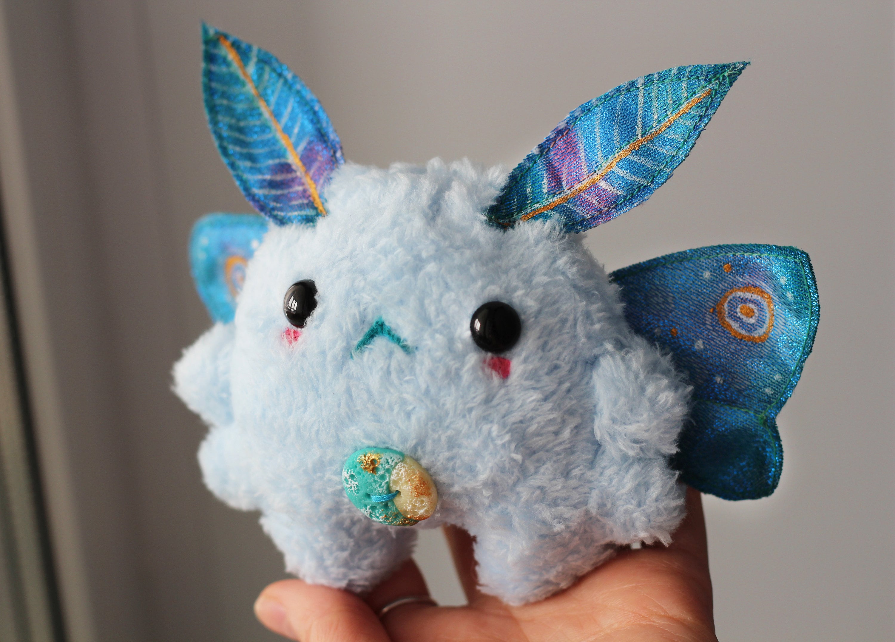 Plush Moth Toy , Cute Fluffy Moon Moth Doll for Keychain , Glowing ...