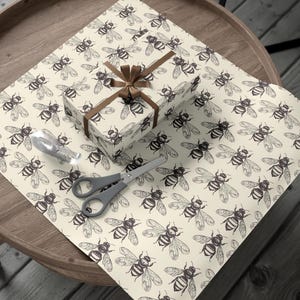 Bee Wrapping Paper, Beehive Gift Wrap, Classic Wrapping Paper, Gift ...