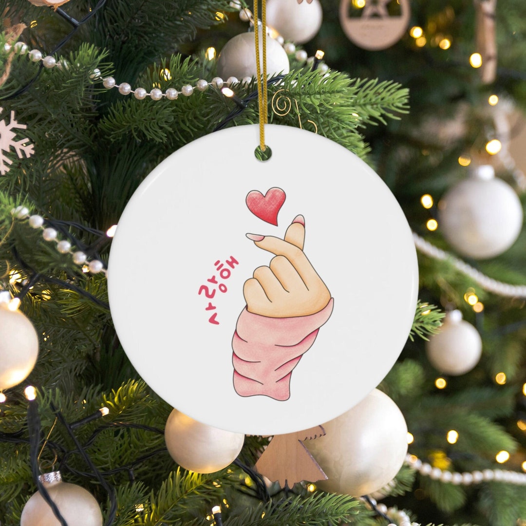 Korean Finger Heart Ornament, Saranghae Sign, Korean Heart Sign Decor ...