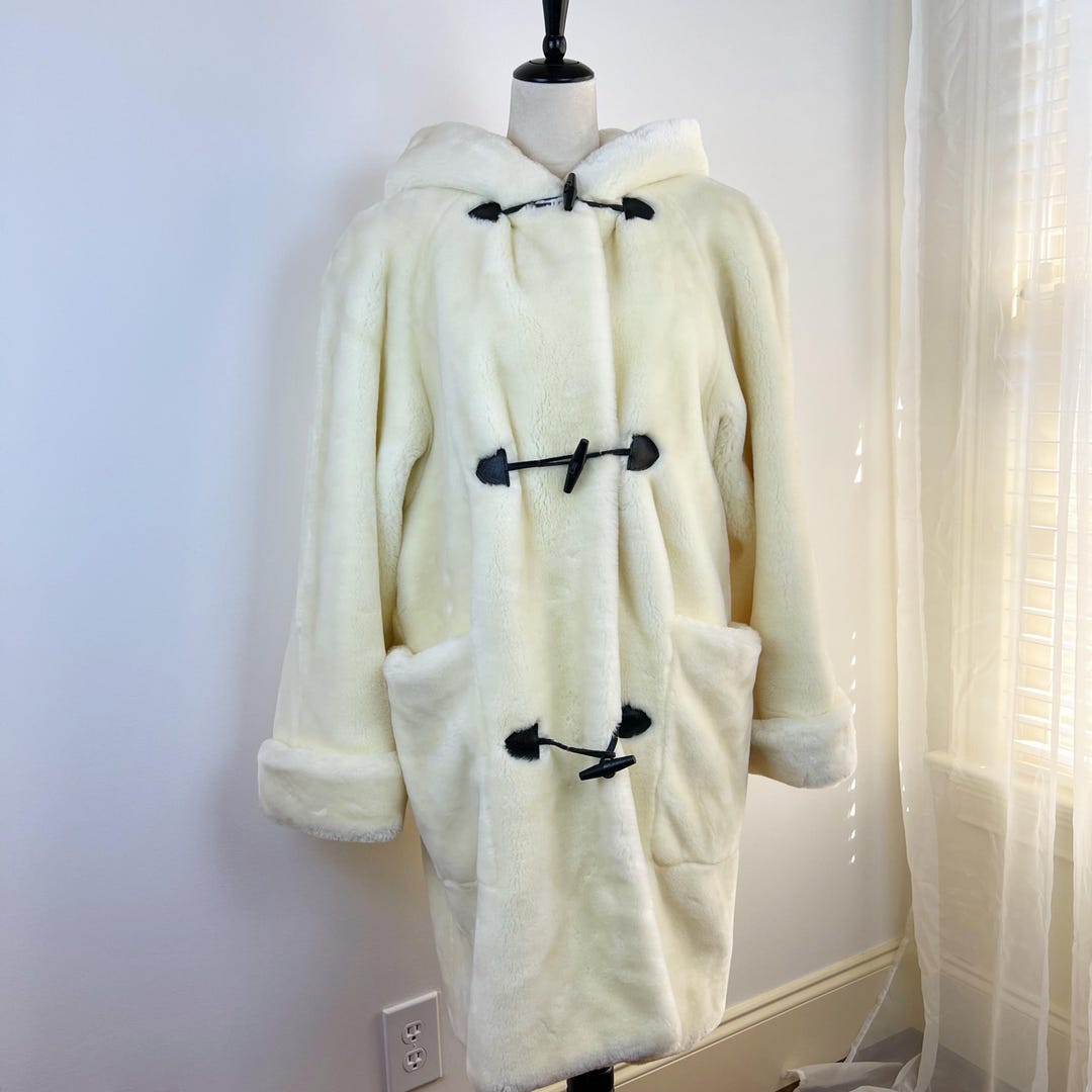 VTG 70s Cream White Faux Fur Duffel Coat With Toggle Fasteners and Hood ...