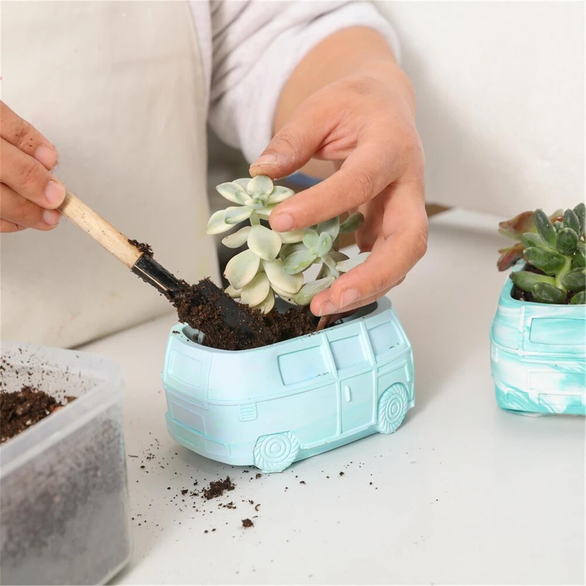 Kombi Camper Van Bus Planter Pot Silicone Molds, Cement Garden Decor ...