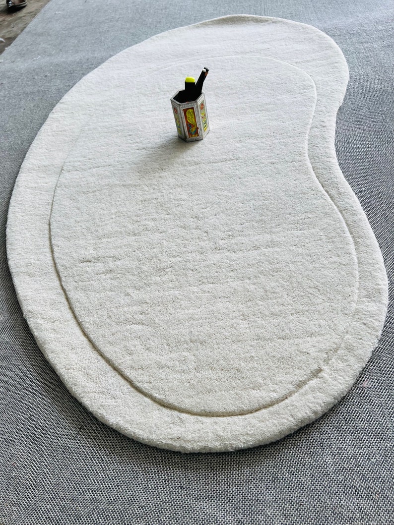 Kidney Bean Shape Tufted Plain Rug, Multi-level Pile, Hand-tufted Wool ...