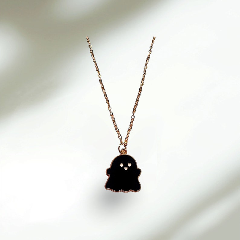 Black Ghost Necklace Spooky Halloween Gift Cute Jewellery Pendant Charm ...