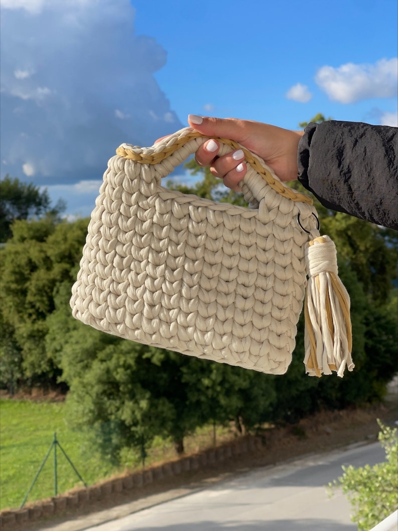 DIY Crochet Bag Pattern, Womans Bag Handmade DIY Project Beginner ...