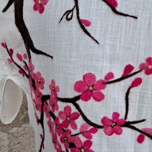 Beautiful White Kimono With Felt Floral Pattern / Vintage Womens ...