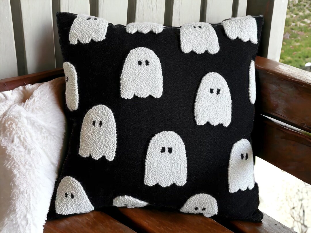 Handmade Punch Needle Ghost Pillow Cover, Halloween Decor - Etsy