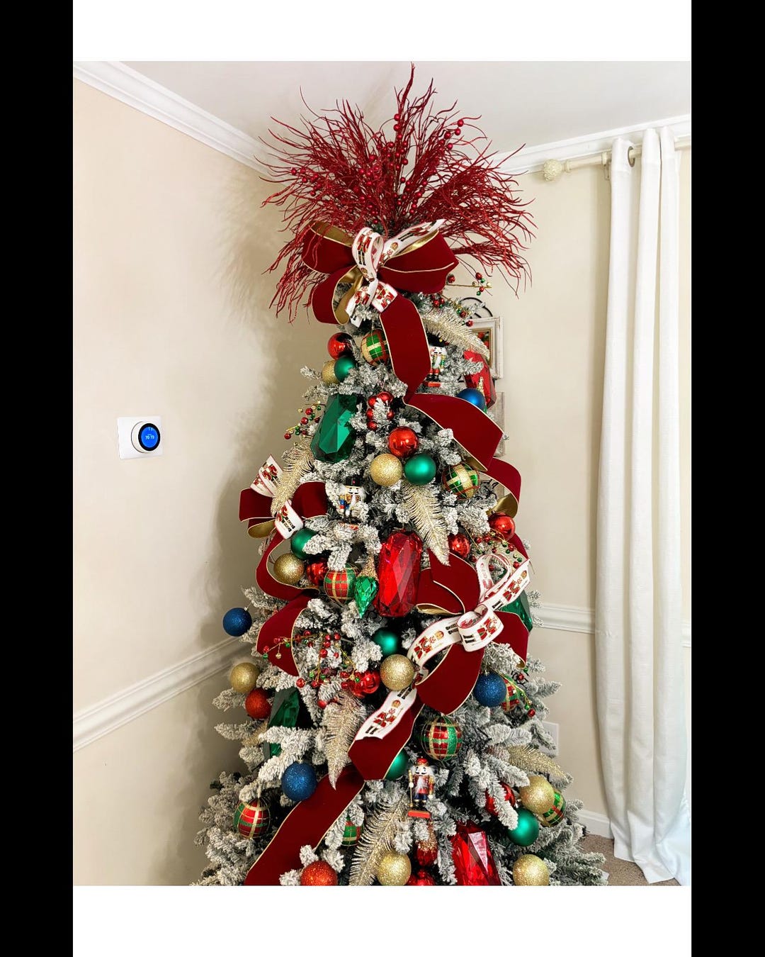 Nutcracker Christmas Tree Decorating Kit: Red, Green & Gold Ornaments ...