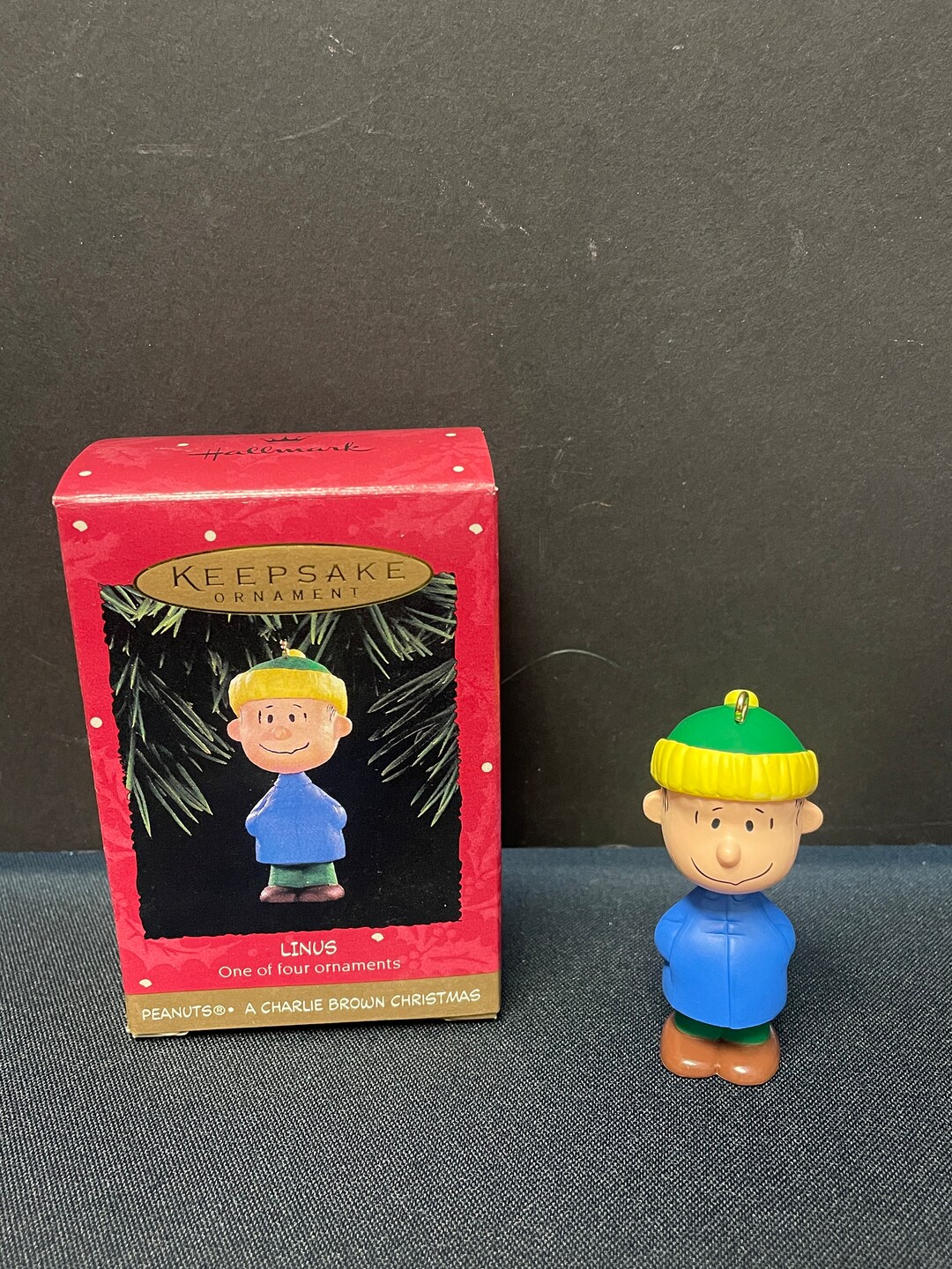 Hallmark Keepsake Ornament Peanuts Gang Linus in Blue Jacket Green Hat ...