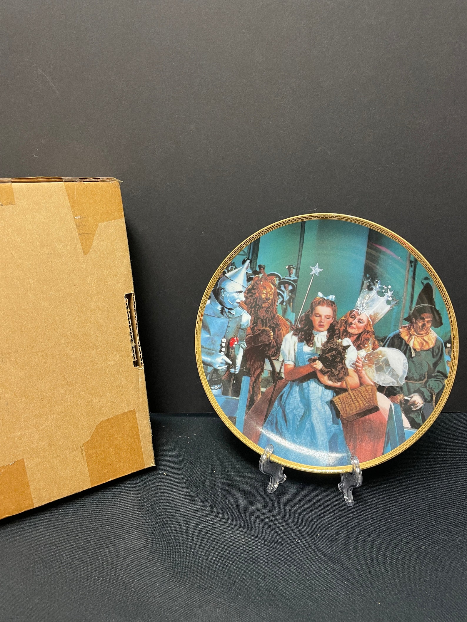 Limited Edition the Hamilton Collection Wizard of Oz Commemorative ...