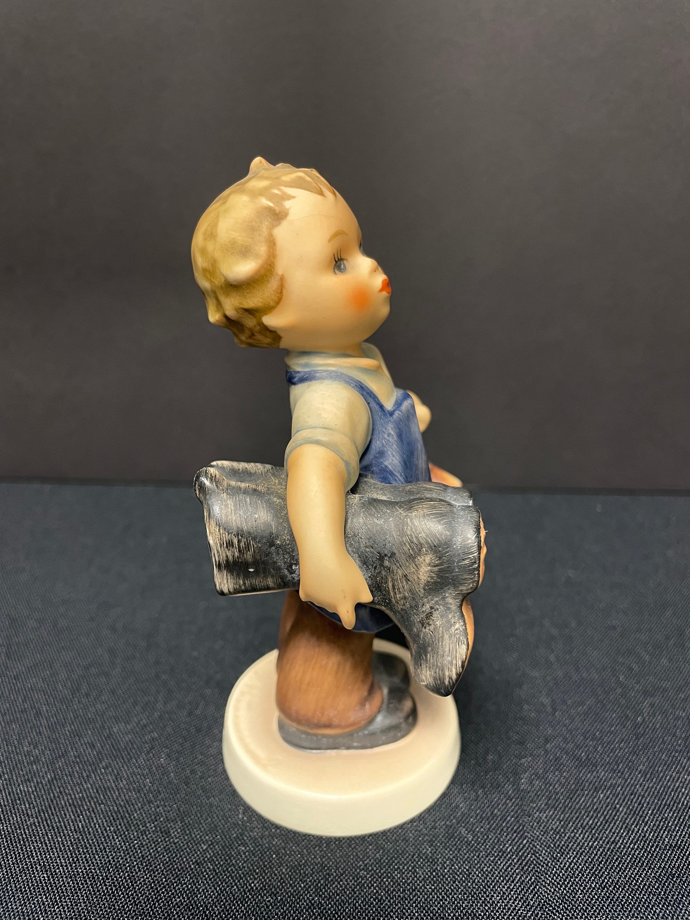 Goebel Hummel #143 /0 "boots Cobbler Boy" Antique Figurine - Etsy