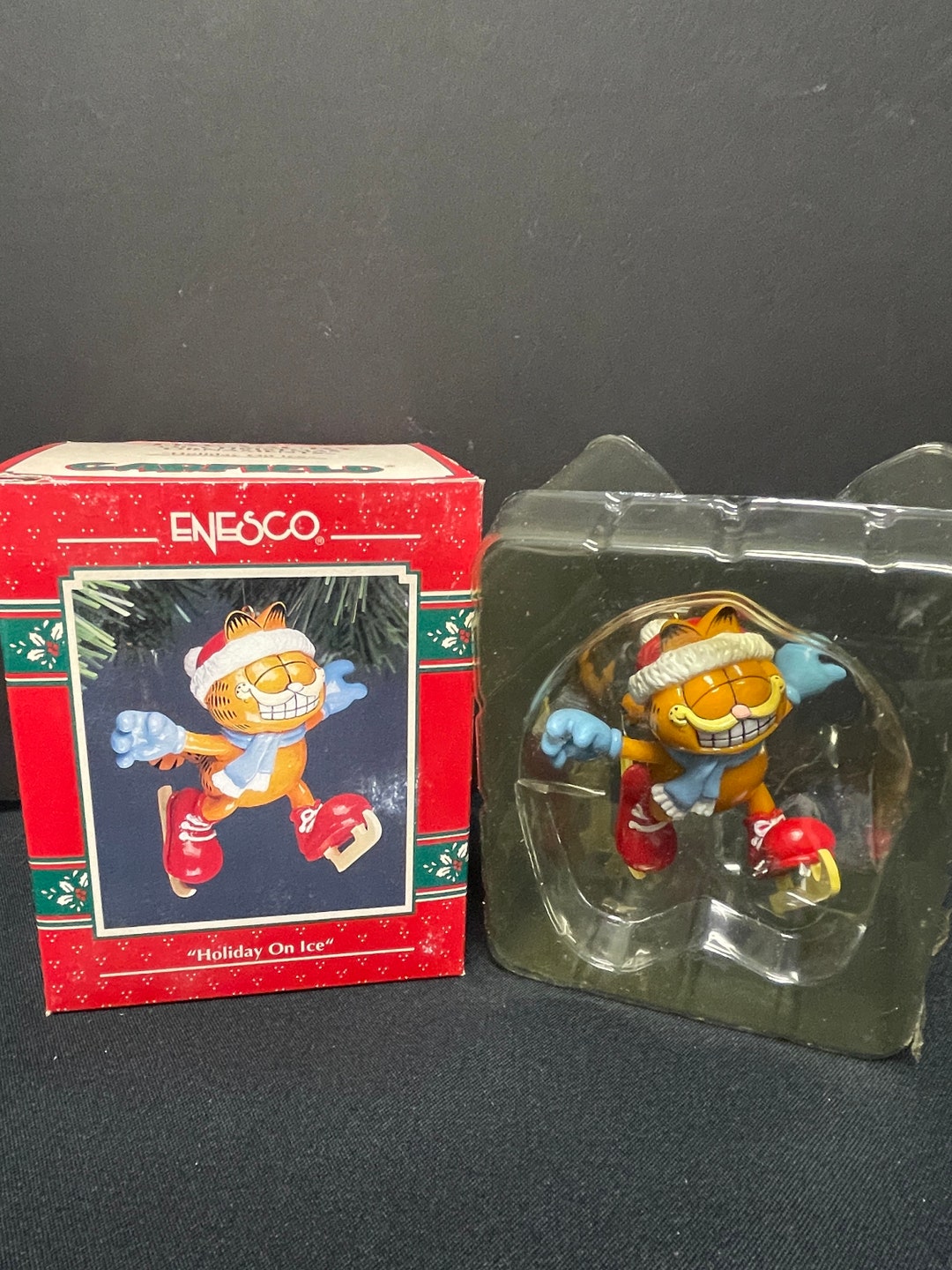 Vintage Enesco Garfield Cat holiday on Ice Blue Mittens and Scarf Ice ...