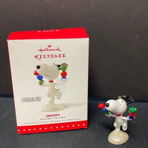 Hallmark Keepsake Peanuts Snoopy Decking the Tree Christmas Holiday ...